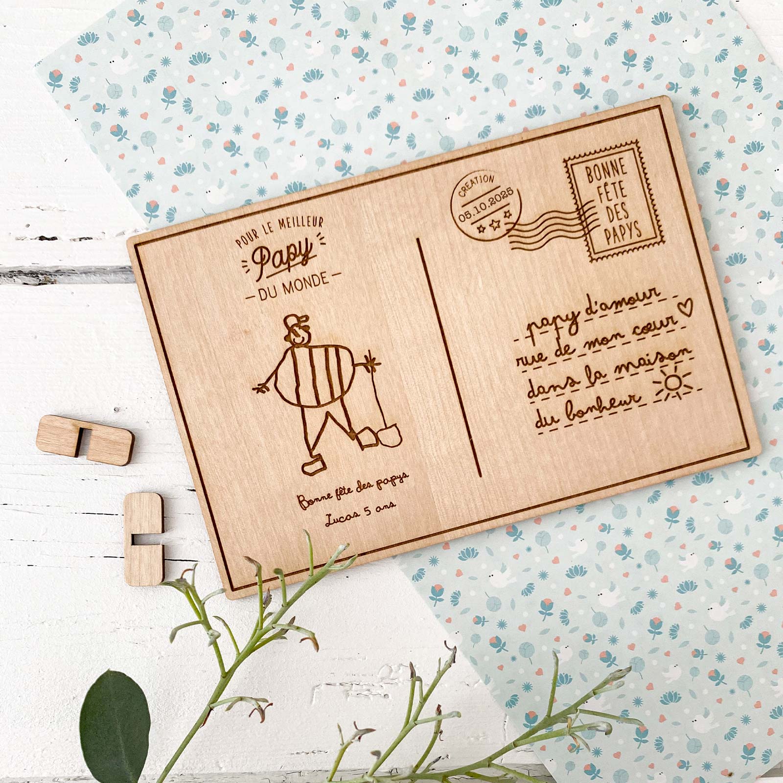 Cadre personnalisé carte postale "Bonne fête papy" bois gravé 15x10 cm ...