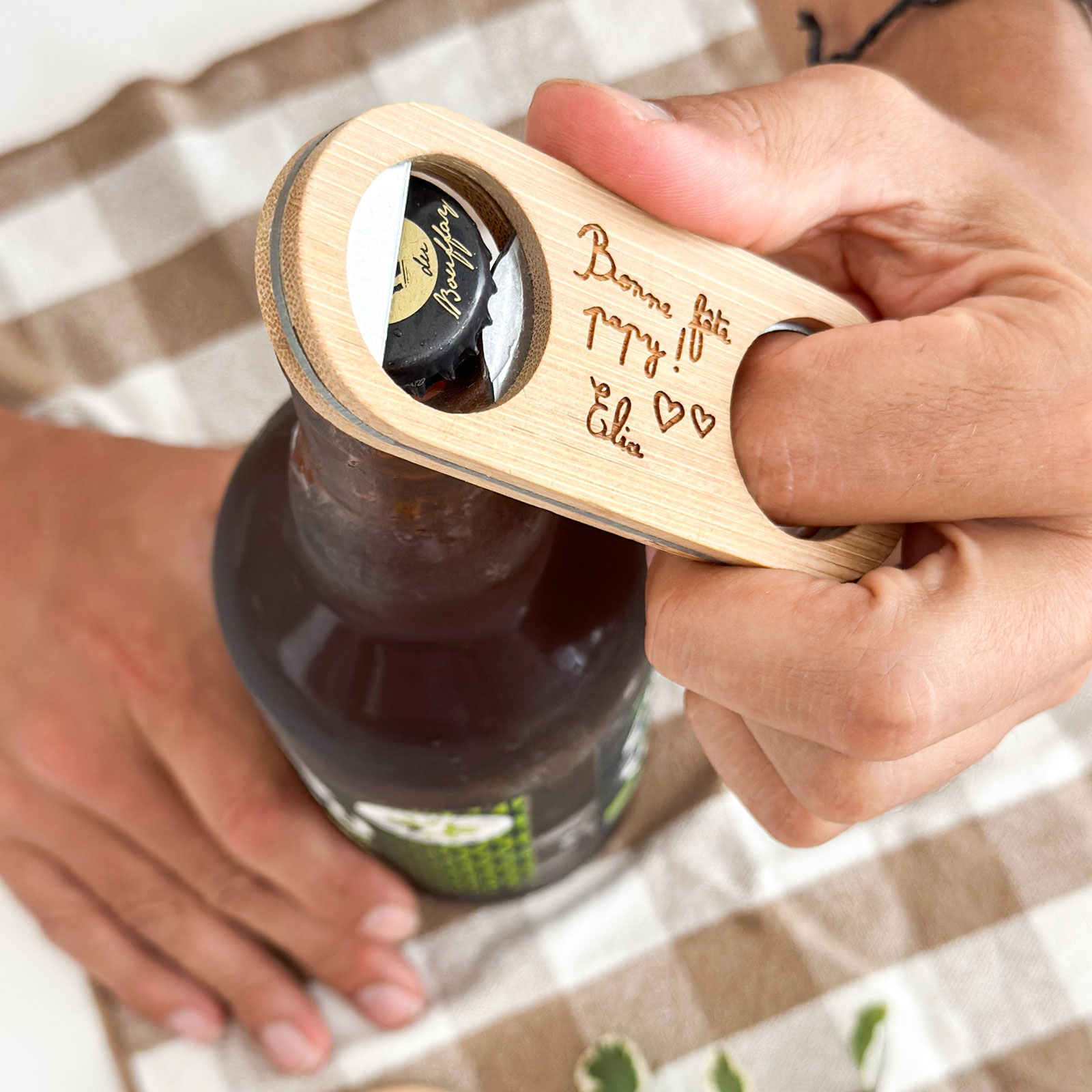 Décapsuleur 10x4 gravé personnalisé bois | HappyBulle